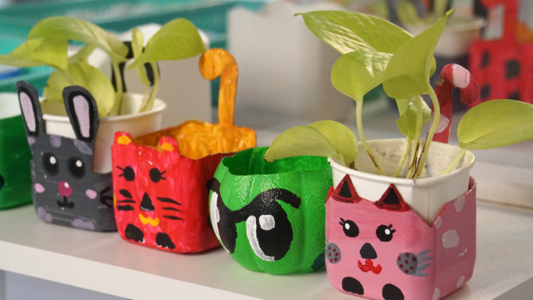 10 Indoor Activities to Do with Your Kids ️ Worldwide Creativity